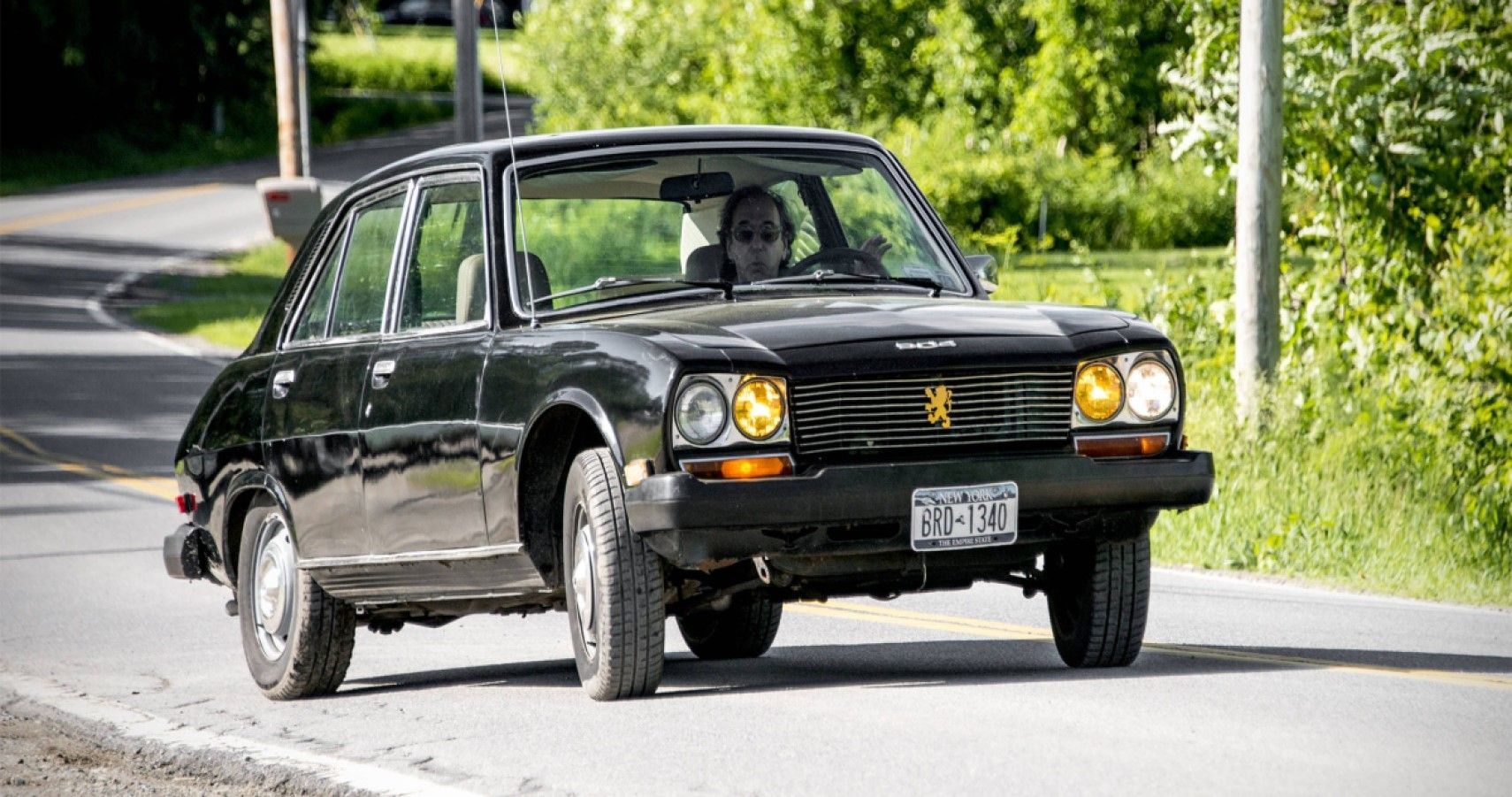 A Detailed Look Back At The Peugeot 504 | HotCars