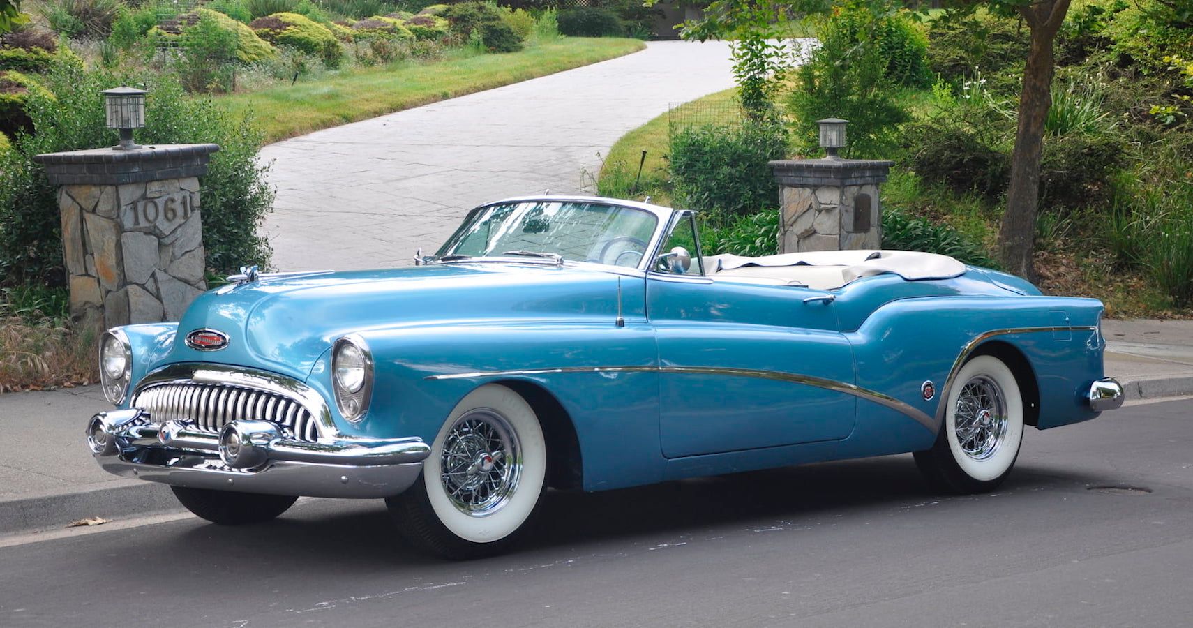 Here's Why The Roadmaster Skylark Is Such A Significant Car