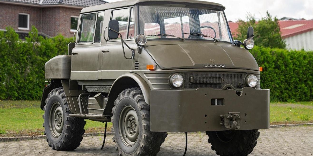 These Custom Mercedes-Benz Unimogs Are Ready For Anything